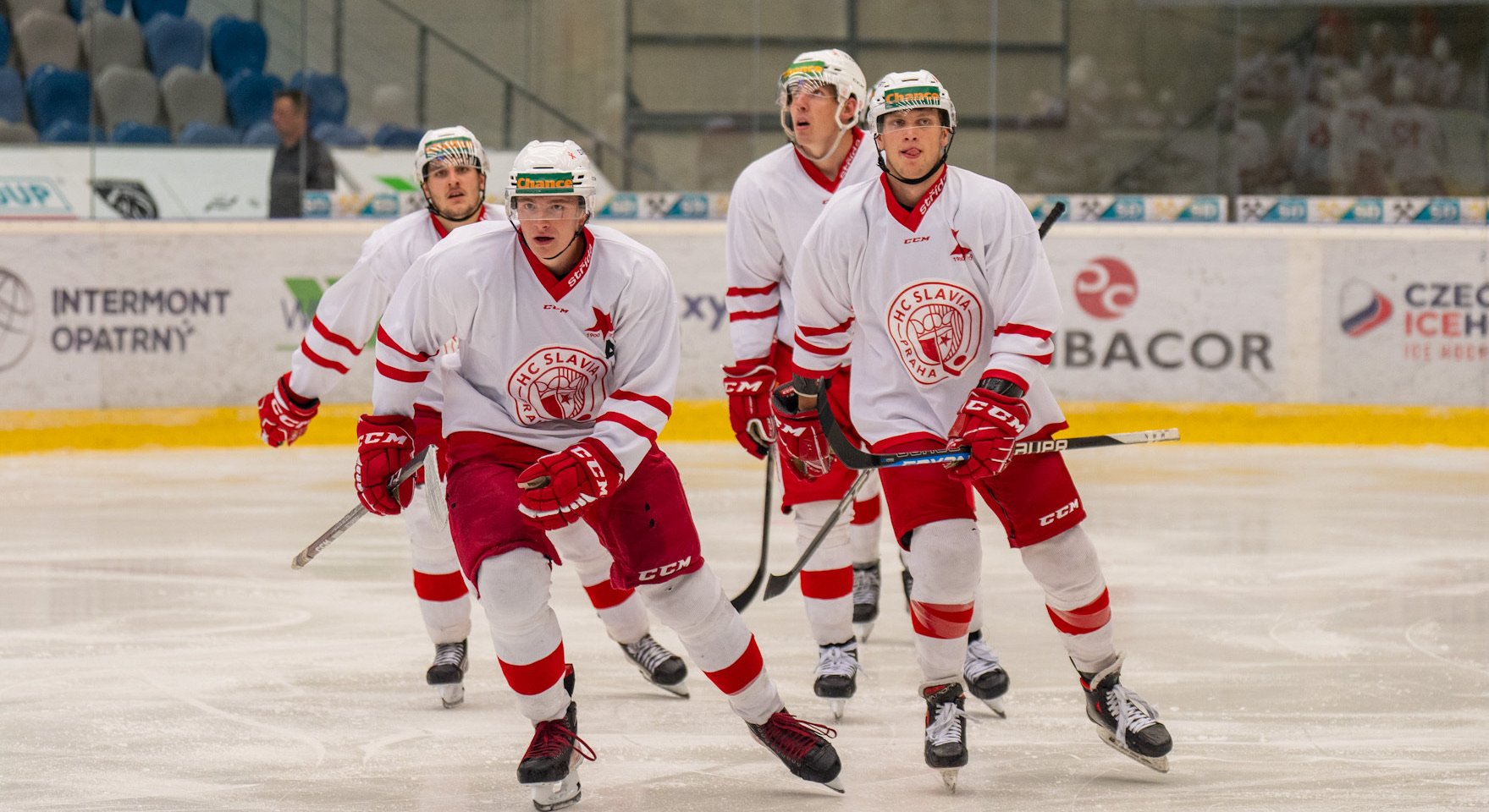 HC Slavia Praha | Slavia míří do Sokolova. Přidá třetí výhru v řadě?