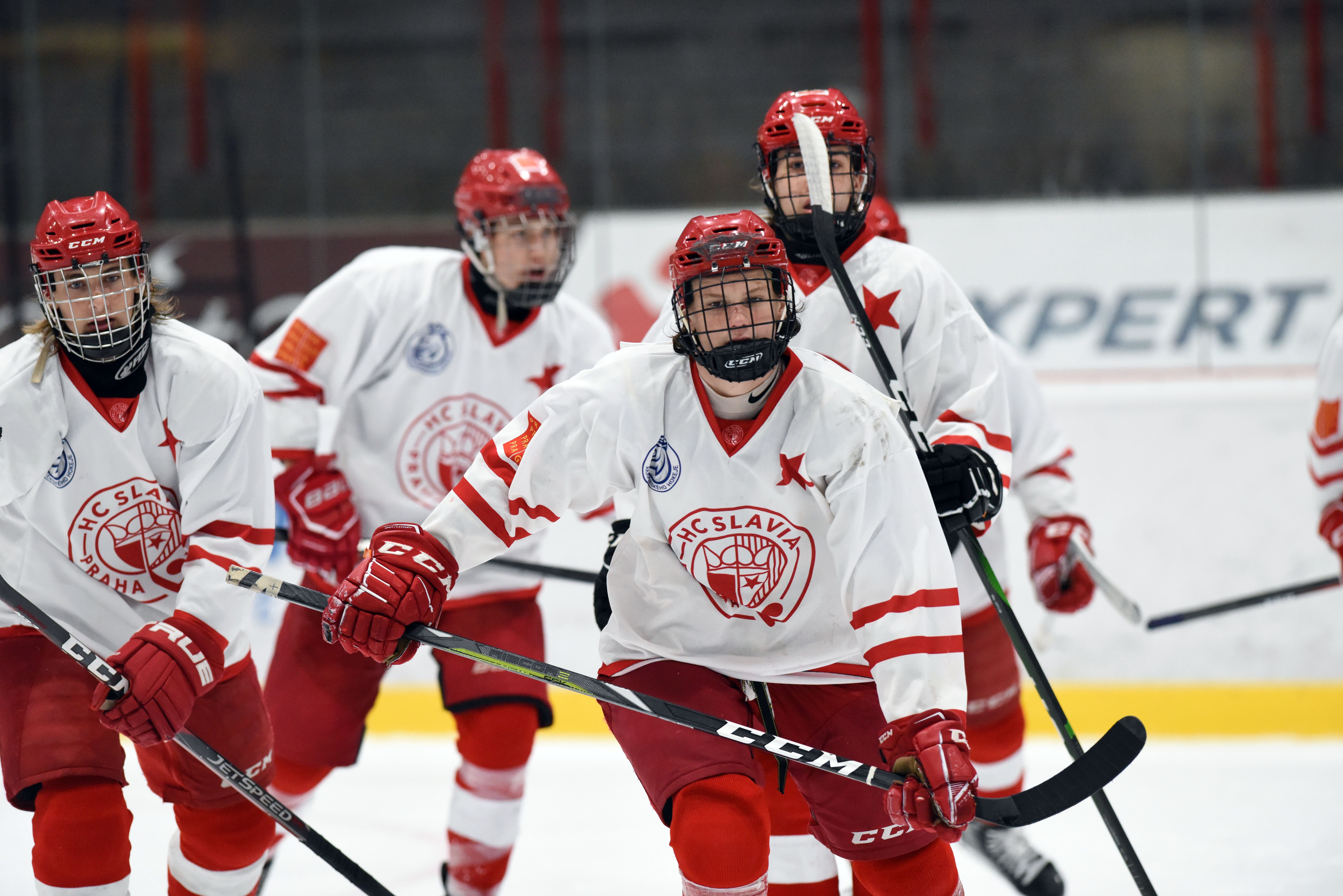 HC Slavia Praha | Shrnutí mládeže: Úspěšné výjezdy juniorky, nebo ...